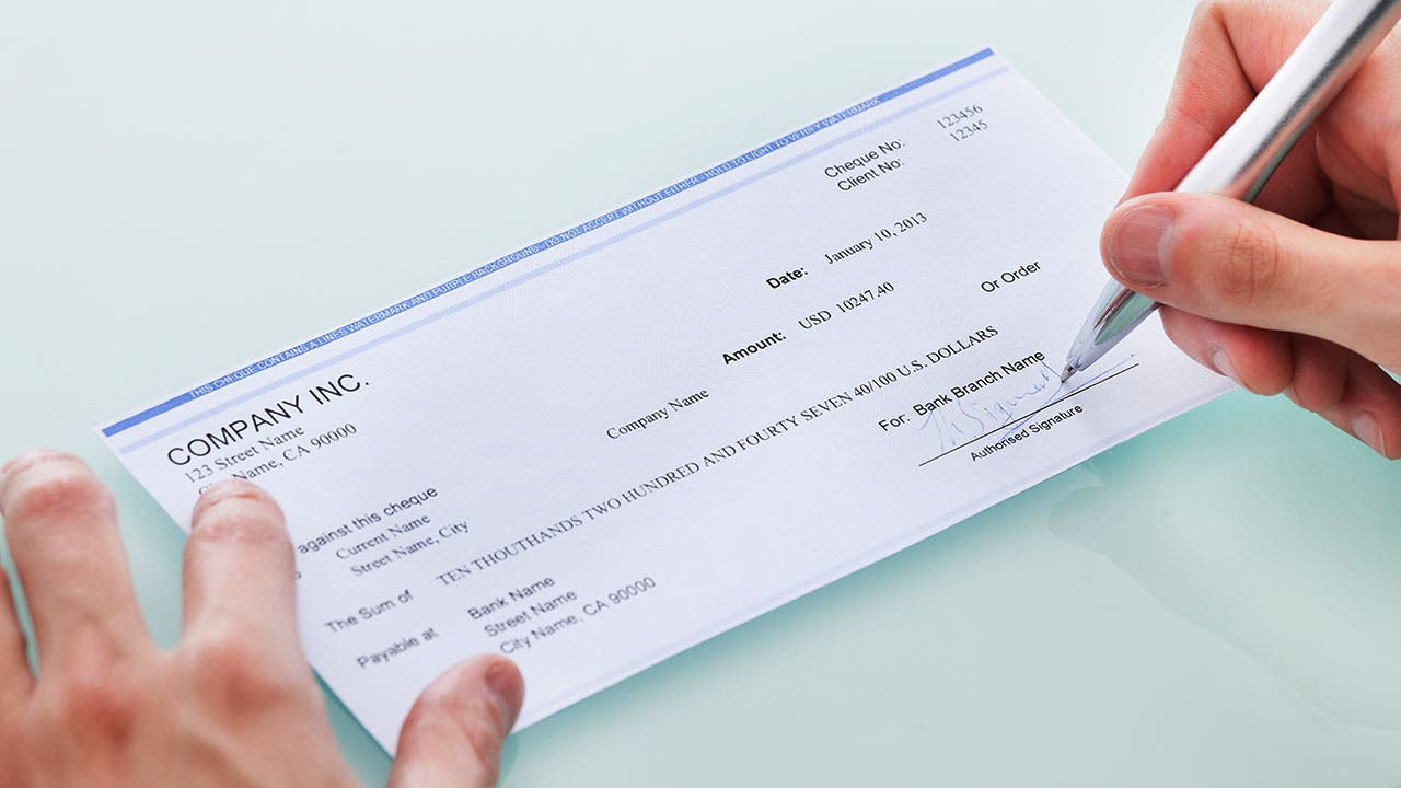 Cashier s Check Vs Money Order What s The Difference Bankrate